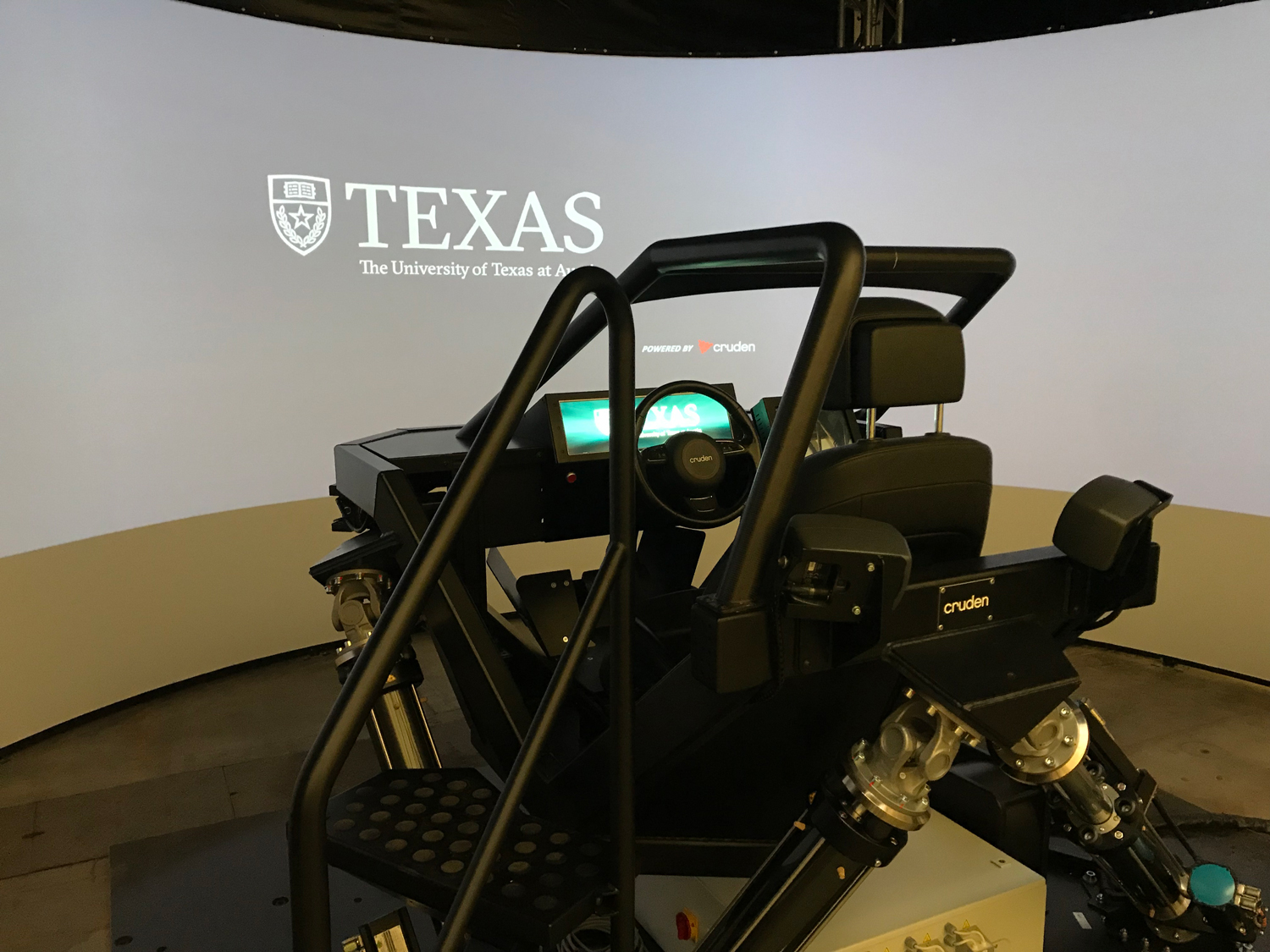 Groundbreaking DIL simulator installed at University of Texas at Austin | ADAS & Autonomous ...