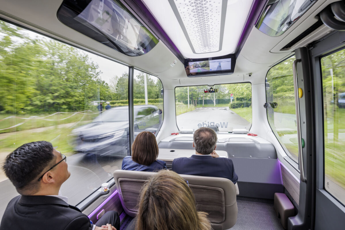 Renault Group to launch autonomous Level 4 vehicles for public ...