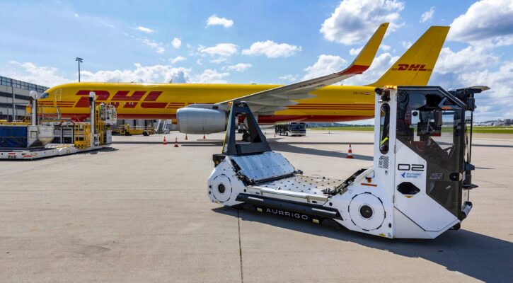 Aurrigo conducts a test with autonomous baggage and cargo tractor at ...